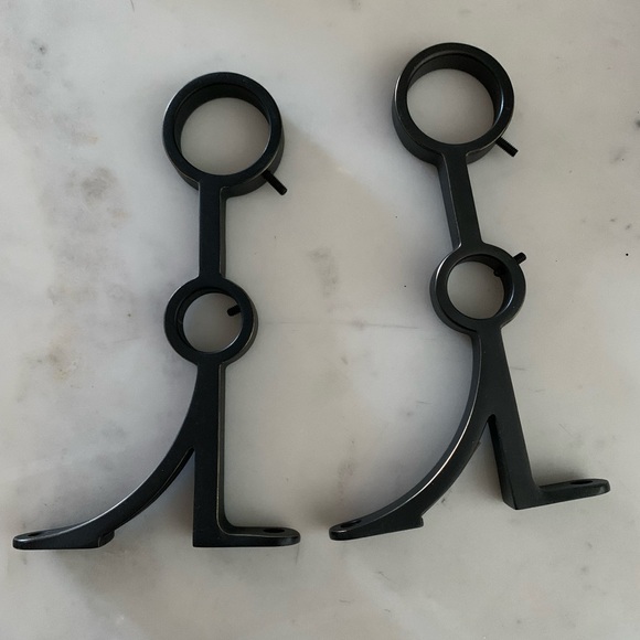 Pottery Barn | Accents | Nwot Pottery Barn Double Curtain Rod Center ...